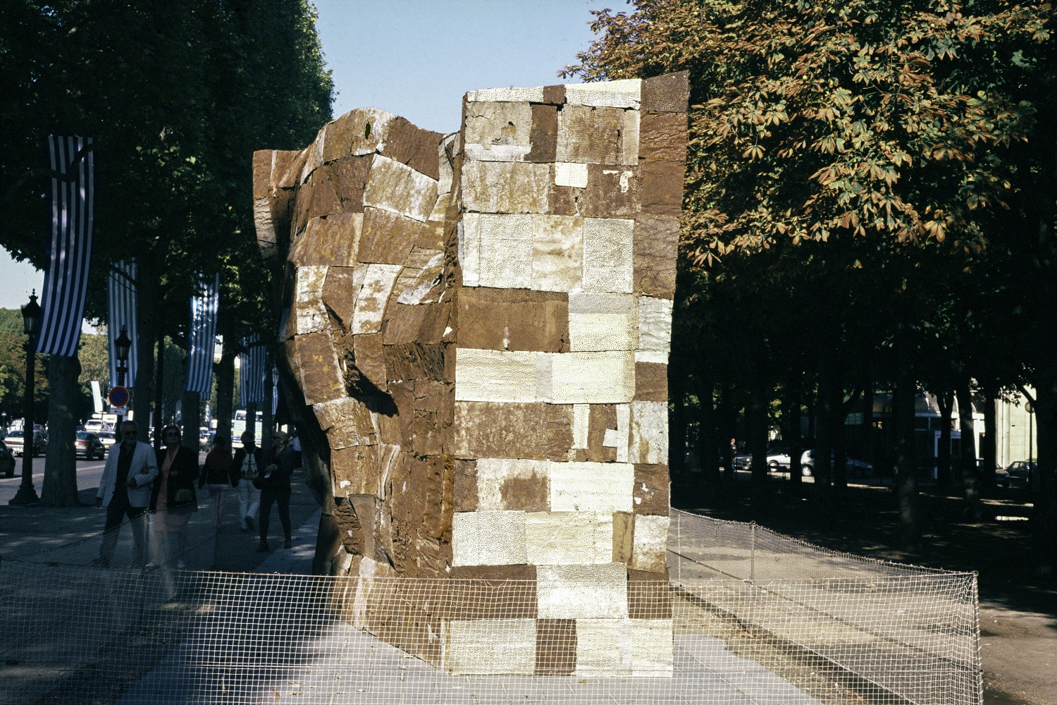 El Anatsui | El Anatsui, Crumbling Wall, 2000