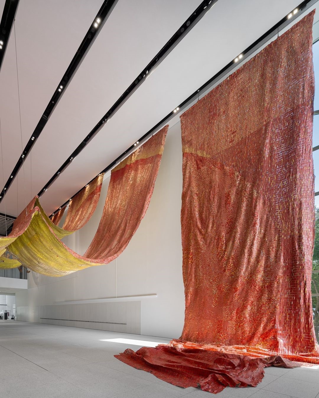 El Anatsui | El Anatsui: After the Red Moon